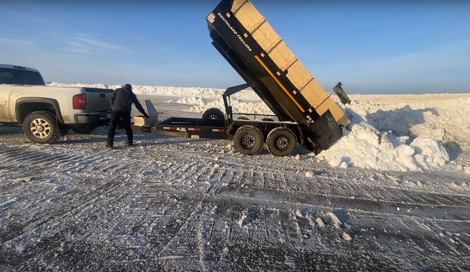 Snow removal in Saskatoon: Commercial & Residential